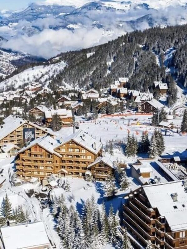Les Trois Vallées Travel Guide: Where to Stay, Eat, and Ski