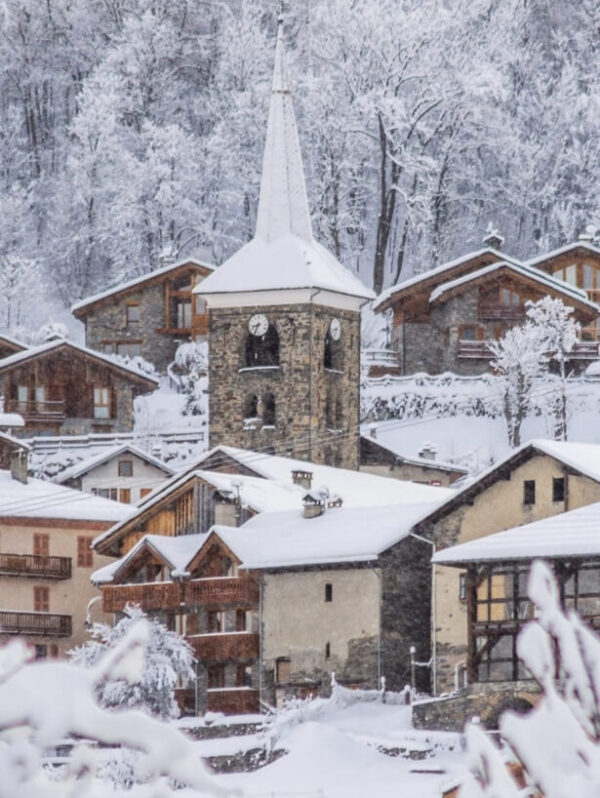 Les Trois Vallées Travel Guide: Where to Stay, Eat, and Ski