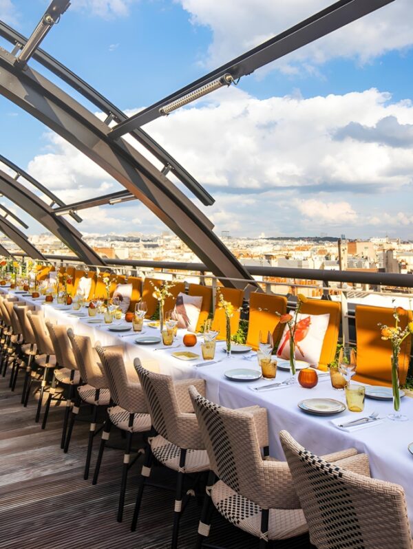 Top 10 Rooftop Restaurants in Paris