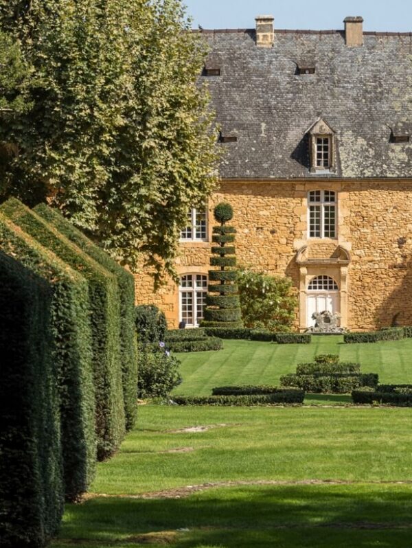 Unique Travel Experiences in France | MFCH Travel
