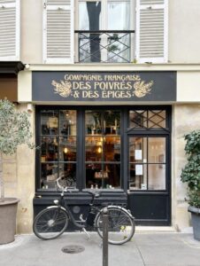 In and Around Paris Saint Germain: 5 Day Itinerary